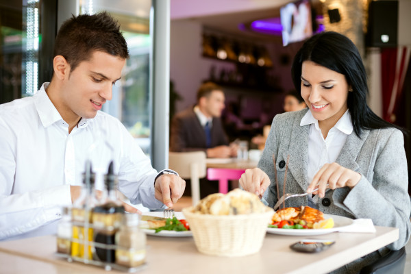 Three customer service lessons any restaurant employee can teach you ...